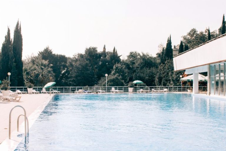 Typical Errors To Avoid When Using Calcium Hypochlorite To Shock Your Pool Niran Chemical